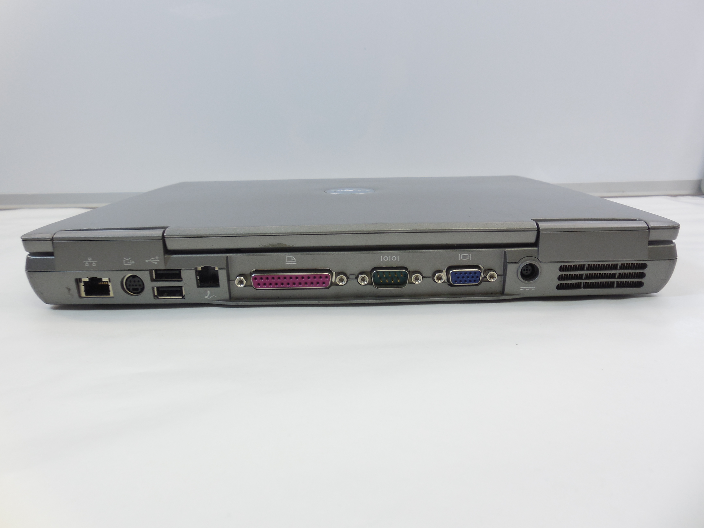 Ноутбук Dell D610