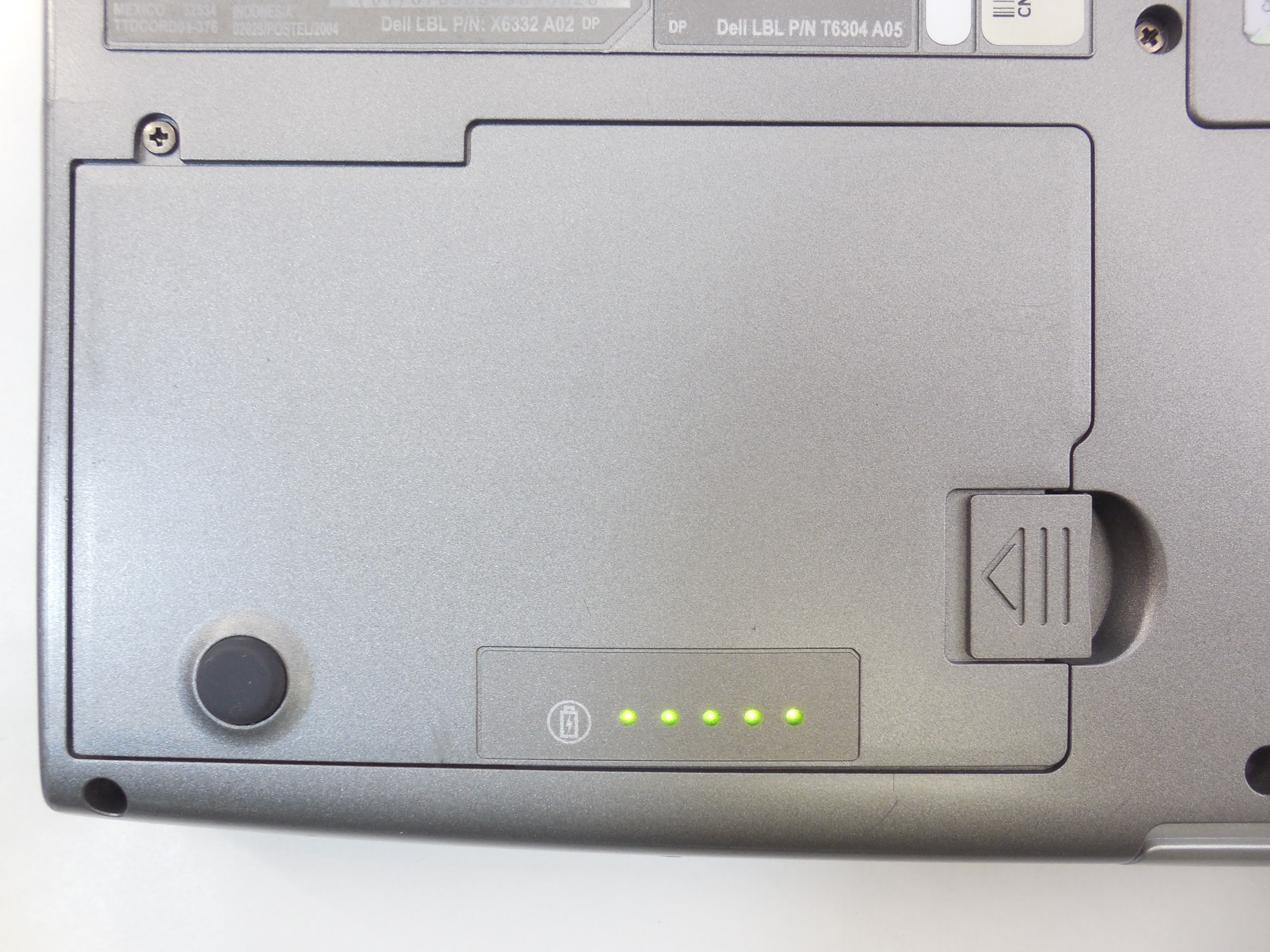 Ноутбук Dell D610
