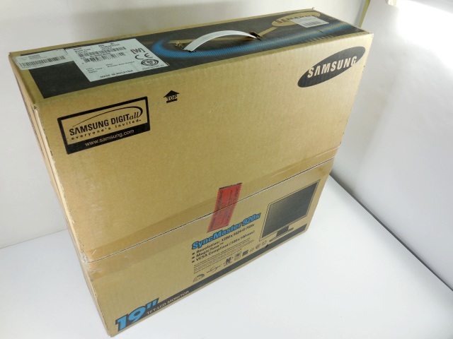 Монитор TFT 19" Samsung SyncMaster 920N