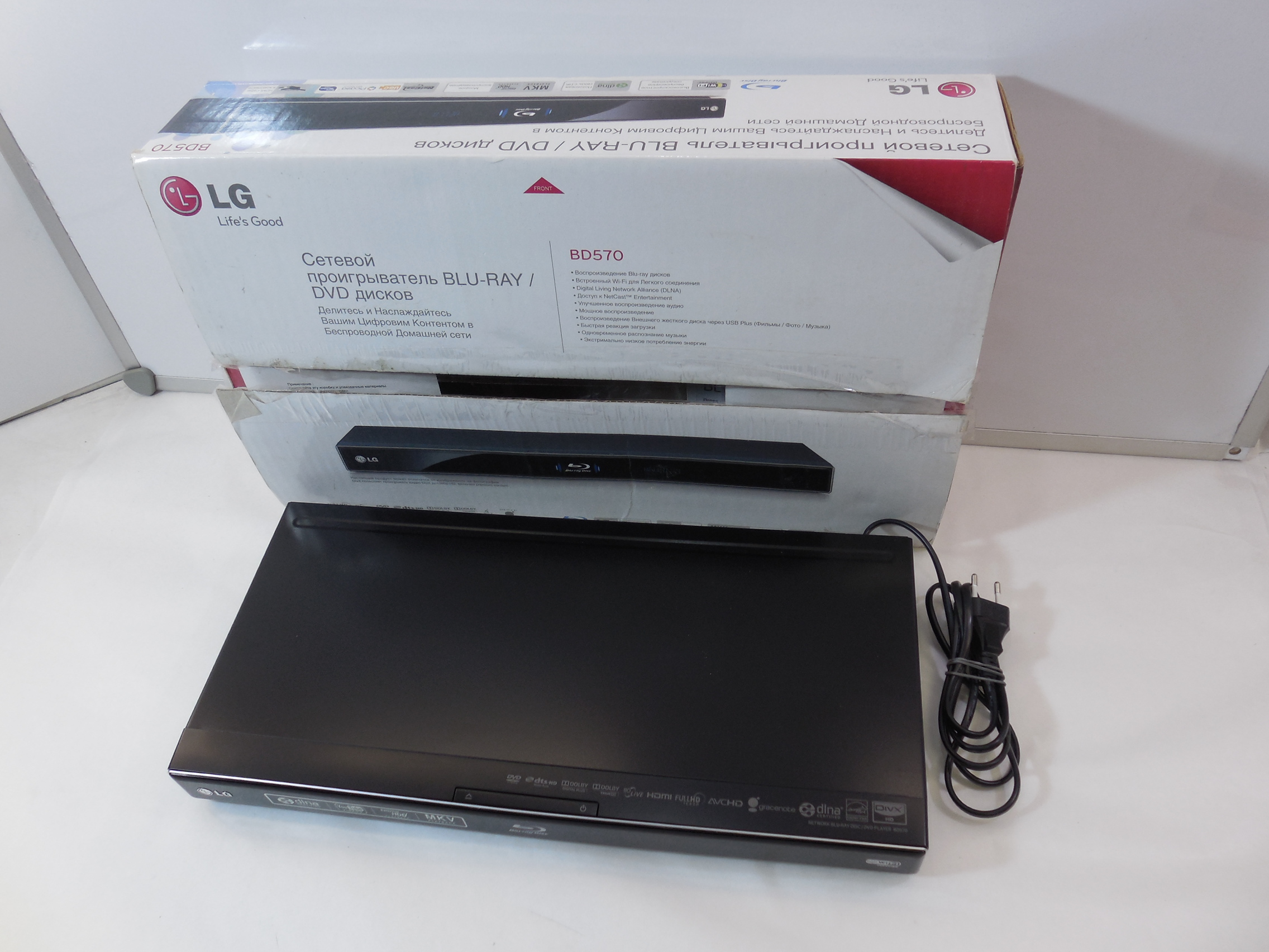 Blu-Ray плеер LG BD570
