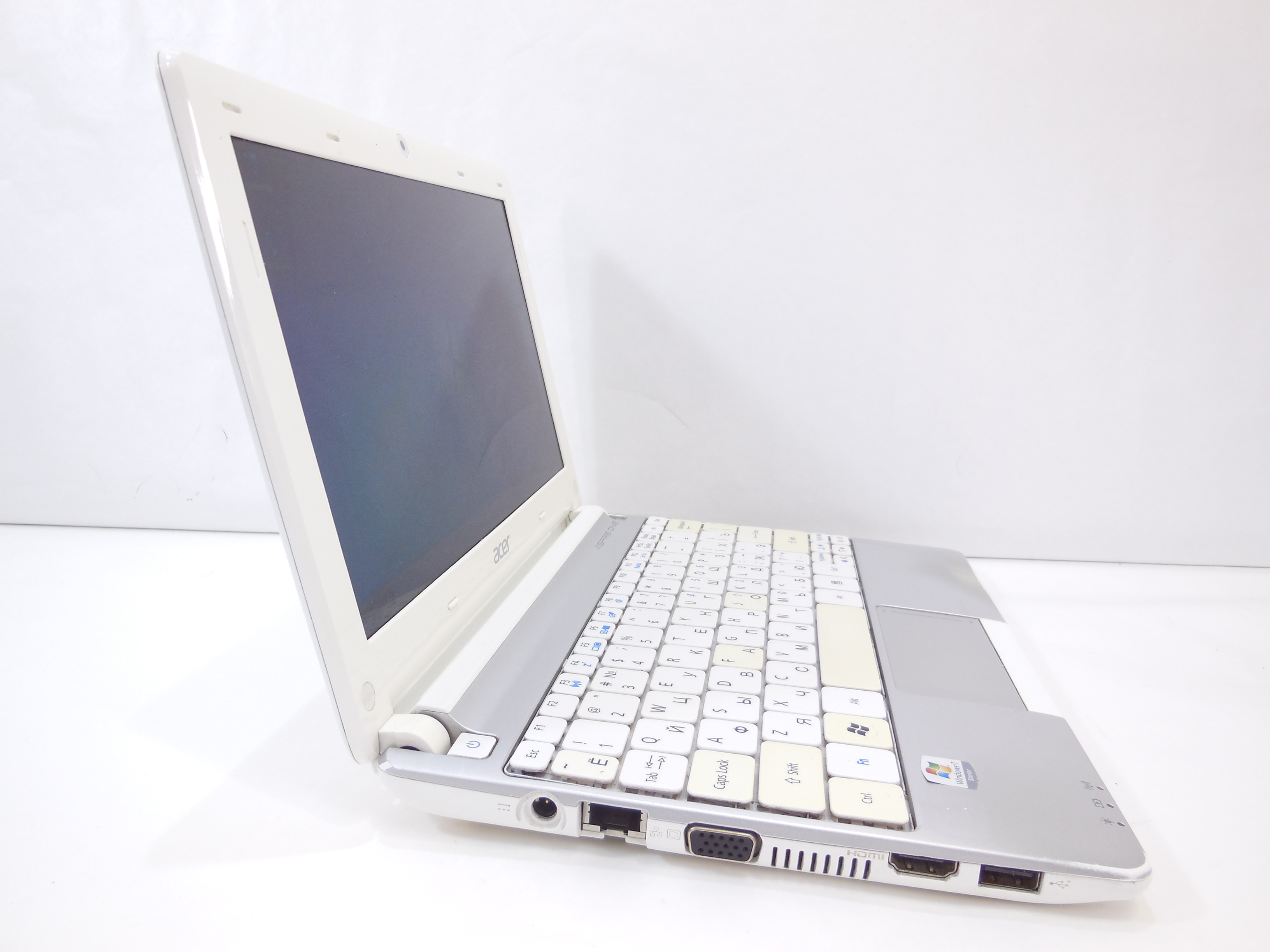 Нетбук AcerAspire One D270